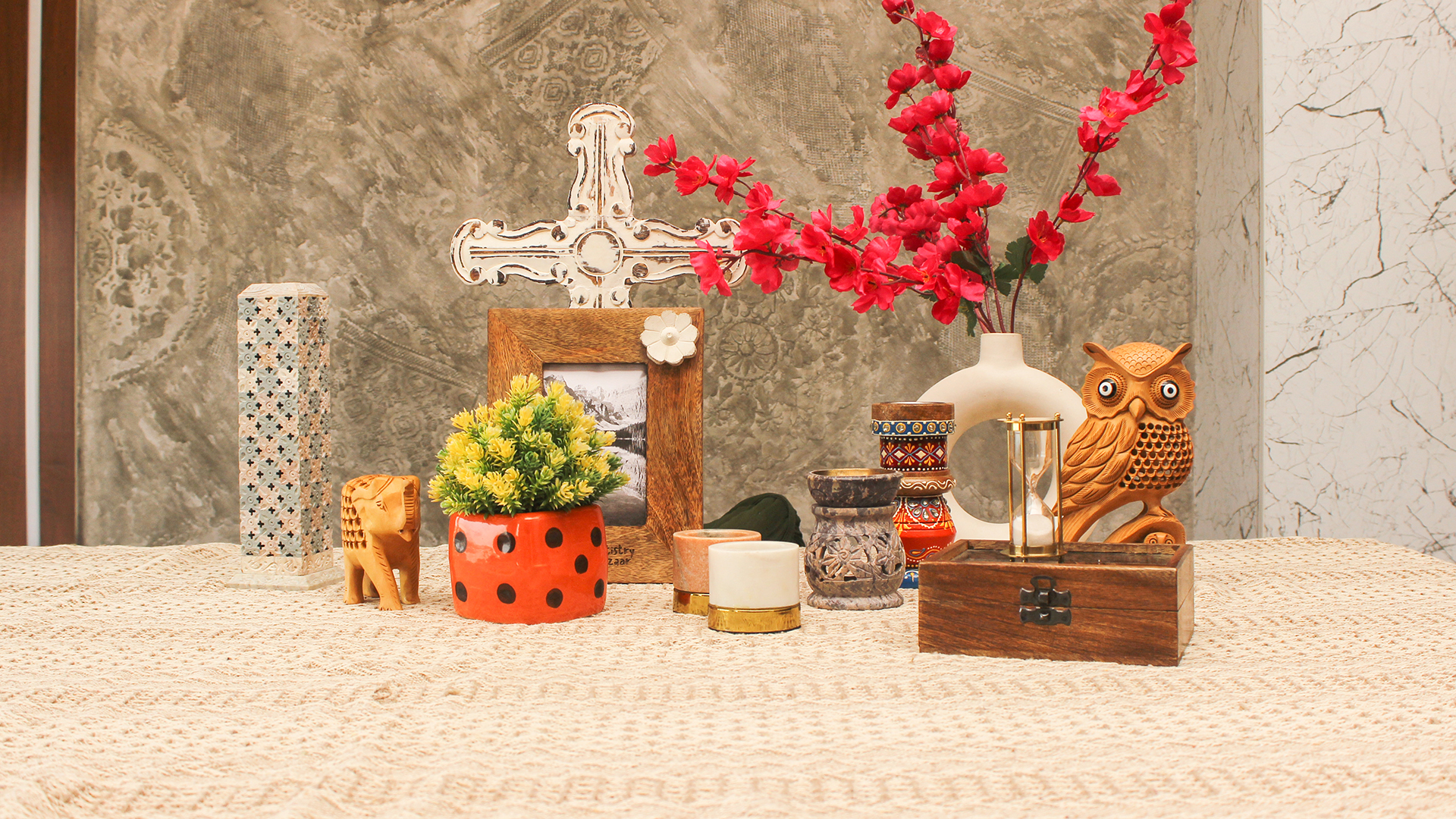 The Ultimate Guide to Stylish Home Decor Items for 2024